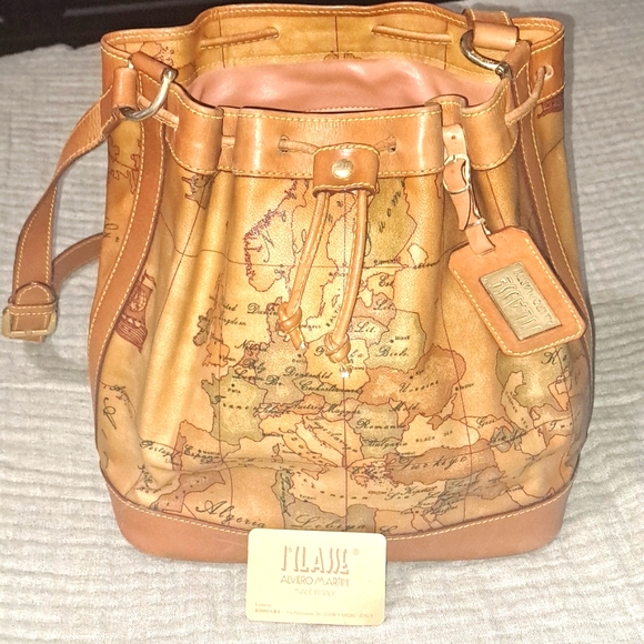 Alviero Martini | Bags | Prima Classe Alviero Martini Drawstring Bucket ...